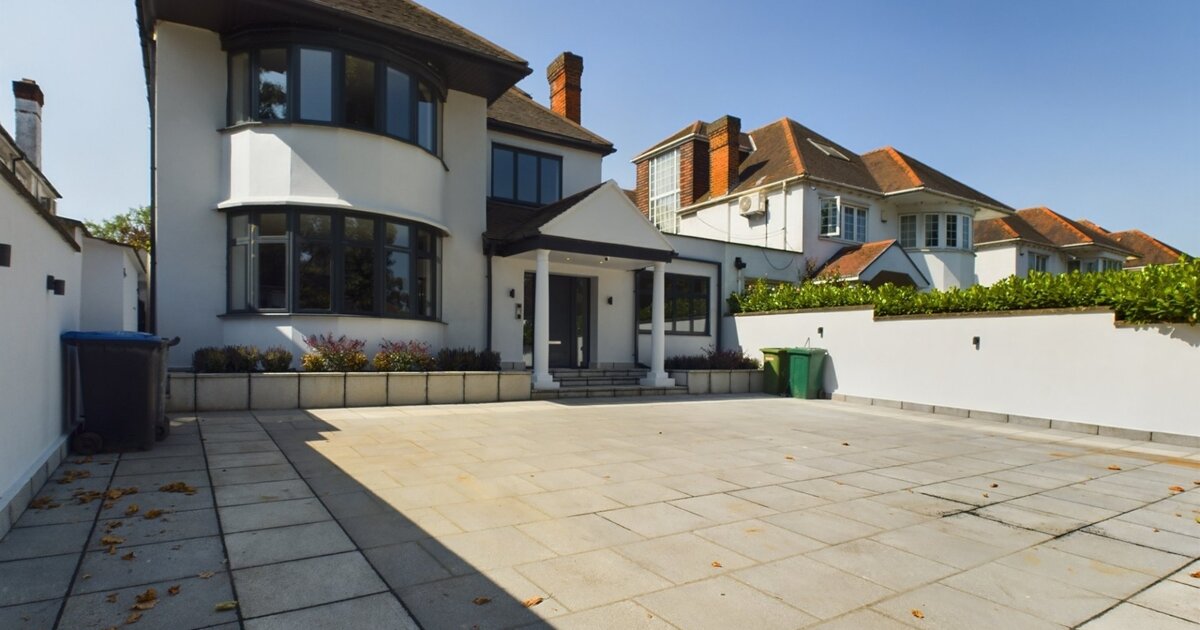 Jitty | Brondesbury Park, London